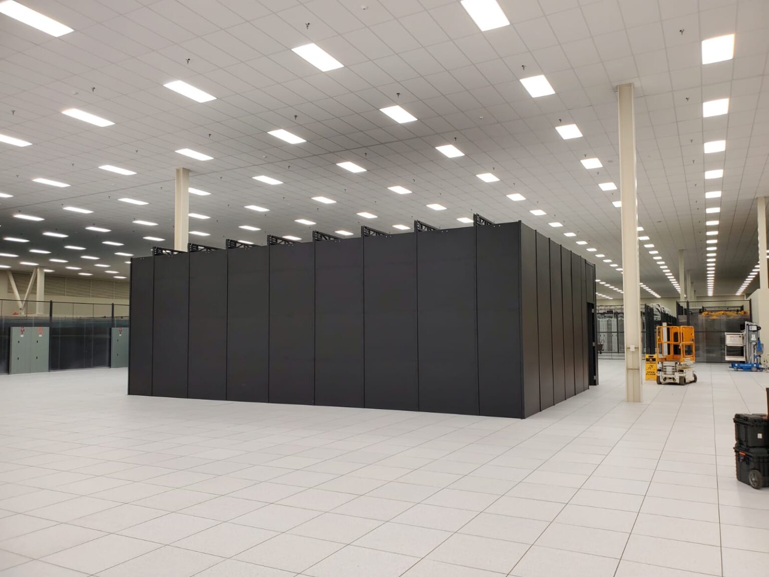 Secure Data Server Cage Installation - Critical Site Construction